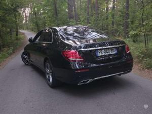 Черный Мерседес E 220 2019 в Вильнюс, объемом двигателя 1.95 л и пробегом 292 тыс. км за 19500 €, фото 5 на AUTOMOTO.COM.LV