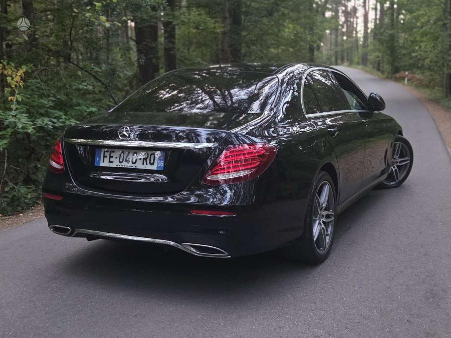 Черный Мерседес E 220 2019 в Вильнюс, объемом двигателя 1.95 л и пробегом 292 тыс. км за 19500 €, фото 6 на AUTOMOTO.COM.LV