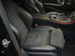 Черный Мерседес E 220 2019 в Вильнюс, объемом двигателя 1.95 л и пробегом 292 тыс. км за 19500 €, фото 12 на AUTOMOTO.COM.LV