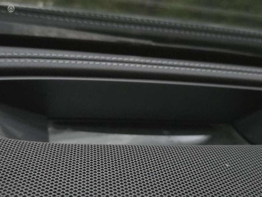 Черный Мерседес E 220 2019 в Вильнюс, объемом двигателя 1.95 л и пробегом 292 тыс. км за 19500 €, фото 16 на AUTOMOTO.COM.LV