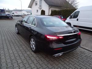 Melns Mercedes-Benz E 220 2020 Kauņa, ar dzinēja tilpumu 2.00 L un nobraukumu 86 tūkst. km par 29497 €, foto 9 vietnē AUTOMOTO.COM.LV