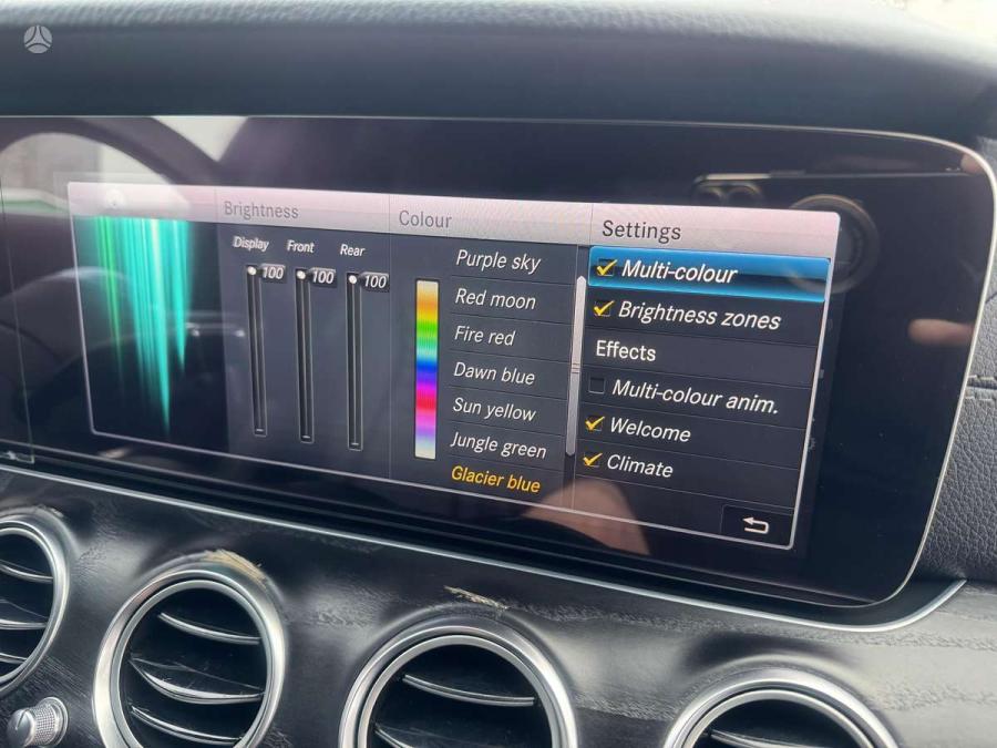Черный Мерседес E 220 2020 в Каунас, объемом двигателя 2.00 л и пробегом 256 тыс. км за 20500 €, фото 32 на AUTOMOTO.COM.LV