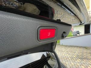 Черный Мерседес E 220 2020 в Рига, объемом двигателя 2.00 л и пробегом 105 тыс. км за 33000 €, фото 9 на AUTOMOTO.COM.LV