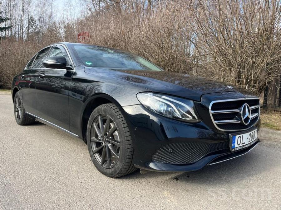 Черный Мерседес E 220 2020 в Рига, объемом двигателя 2.00 л и пробегом 0 тыс. км за 19990 €, фото 1 на AUTOMOTO.COM.LV