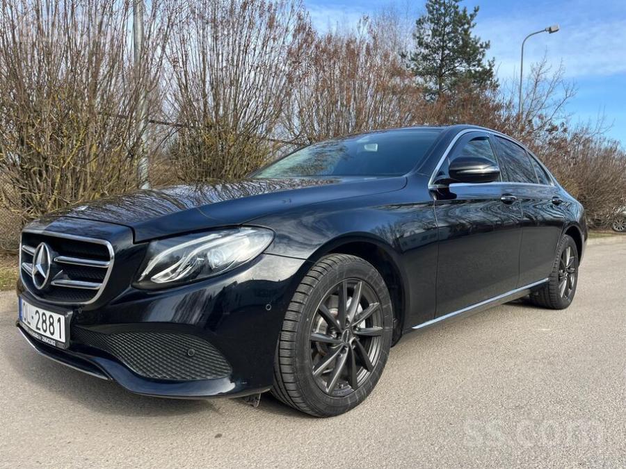 Черный Мерседес E 220 2020 в Рига, объемом двигателя 2.00 л и пробегом 0 тыс. км за 19990 €, фото 3 на AUTOMOTO.COM.LV