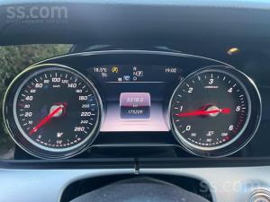 Черный Мерседес E 220 2020 в Рига, объемом двигателя 2.00 л и пробегом 0 тыс. км за 19990 €, фото 15 на AUTOMOTO.COM.LV