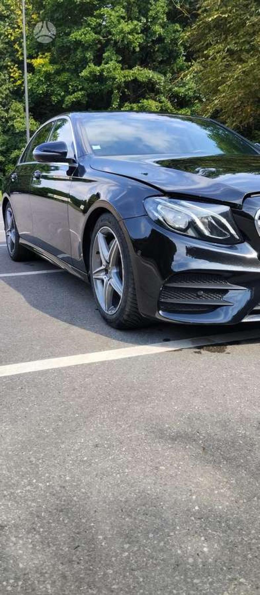Черный Мерседес E 220 2020 в Каунас, объемом двигателя 1.95 л и пробегом 378 тыс. км за 15500 €, фото 4 на AUTOMOTO.COM.LV
