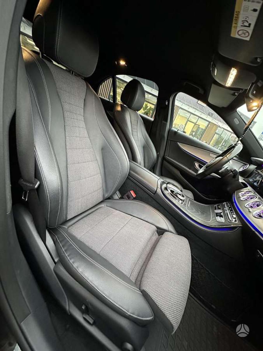 Melns Mercedes-Benz E 220 2020 Elektrėnai, ar dzinēja tilpumu 2.00 L un nobraukumu 292 tūkst. km par 22000 €, foto 15 vietnē AUTOMOTO.COM.LV
