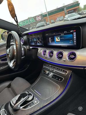 Melns Mercedes-Benz E 220 2020 Elektrėnai, ar dzinēja tilpumu 2.00 L un nobraukumu 292 tūkst. km par 22000 €, foto 16 vietnē AUTOMOTO.COM.LV