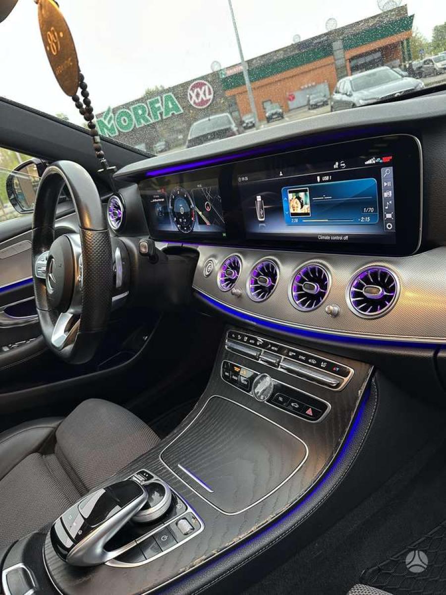 Melns Mercedes-Benz E 220 2020 Elektrėnai, ar dzinēja tilpumu 2.00 L un nobraukumu 292 tūkst. km par 22000 €, foto 16 vietnē AUTOMOTO.COM.LV