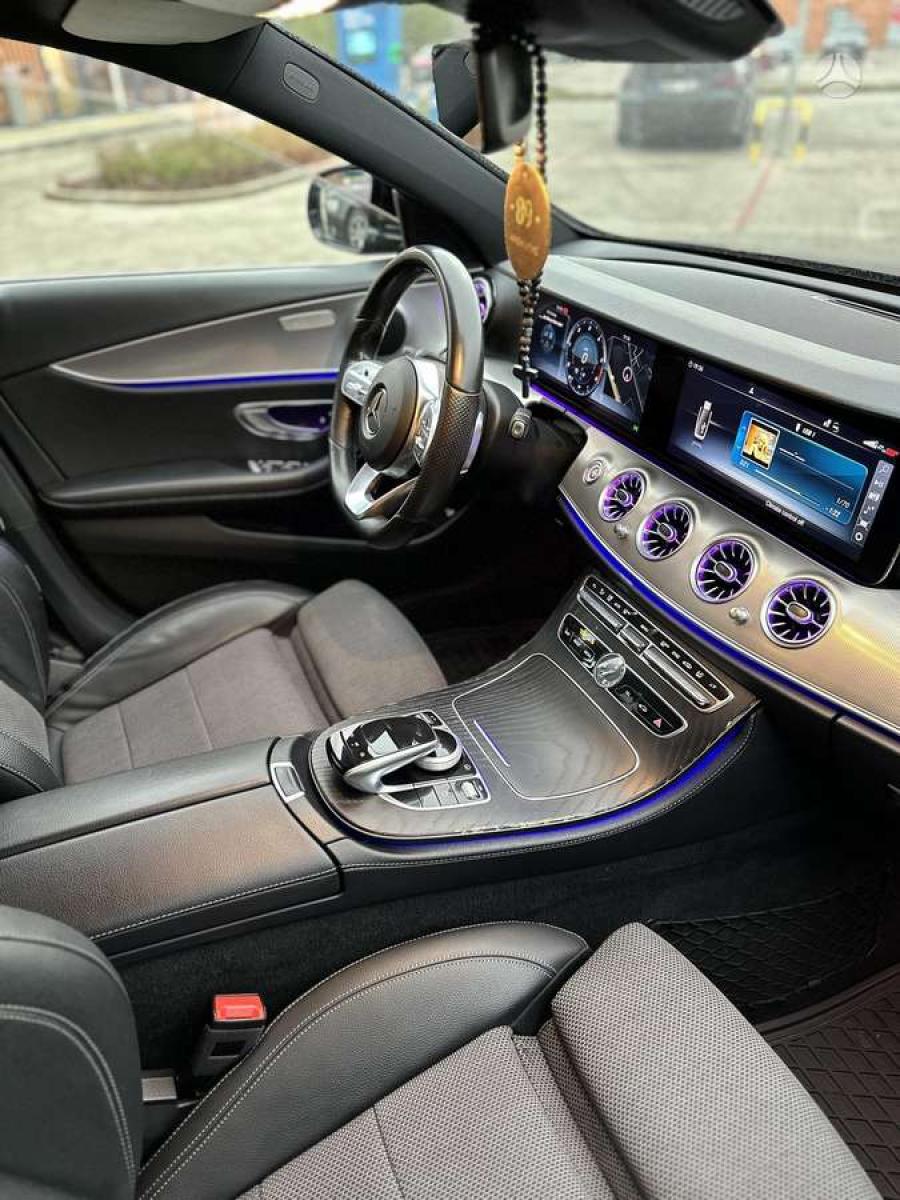 Melns Mercedes-Benz E 220 2020 Elektrėnai, ar dzinēja tilpumu 2.00 L un nobraukumu 292 tūkst. km par 22000 €, foto 18 vietnē AUTOMOTO.COM.LV