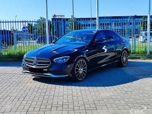 Черный Мерседес E 220 2020 в Клайпеда, объемом двигателя 1.95 л и пробегом 295 тыс. км за 22500 €, фото 1 на AUTOMOTO.COM.LV