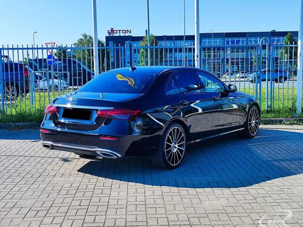 Melns Mercedes-Benz E 220 2020 Klaipėda, ar dzinēja tilpumu 1.95 L un nobraukumu 295 tūkst. km par 22500 €, foto 4 vietnē AUTOMOTO.COM.LV