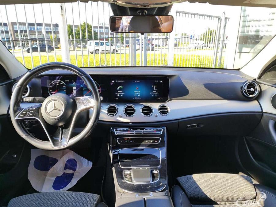 Черный Мерседес E 220 2020 в Клайпеда, объемом двигателя 1.95 л и пробегом 295 тыс. км за 22500 €, фото 6 на AUTOMOTO.COM.LV