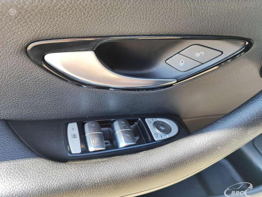 Черный Мерседес E 220 2020 в Клайпеда, объемом двигателя 1.95 л и пробегом 295 тыс. км за 22500 €, фото 20 на AUTOMOTO.COM.LV