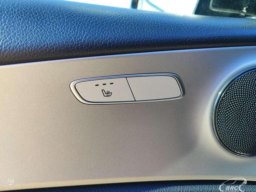 Черный Мерседес E 220 2020 в Клайпеда, объемом двигателя 1.95 л и пробегом 295 тыс. км за 22500 €, фото 21 на AUTOMOTO.COM.LV