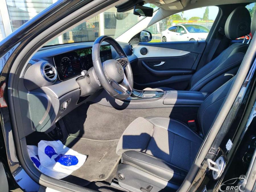 Черный Мерседес E 220 2020 в Клайпеда, объемом двигателя 1.95 л и пробегом 295 тыс. км за 22500 €, фото 22 на AUTOMOTO.COM.LV