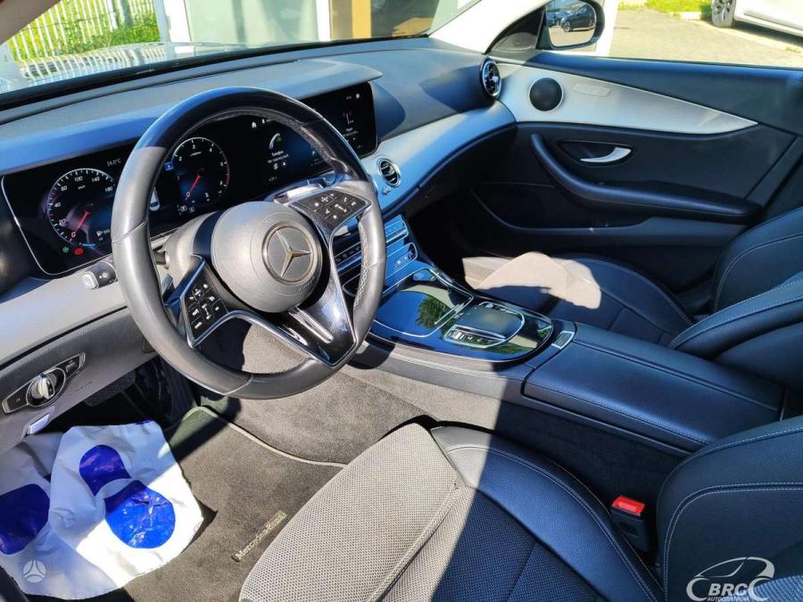 Черный Мерседес E 220 2020 в Клайпеда, объемом двигателя 1.95 л и пробегом 295 тыс. км за 22500 €, фото 23 на AUTOMOTO.COM.LV