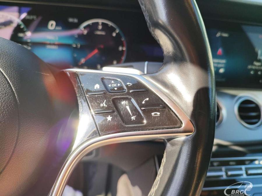 Черный Мерседес E 220 2020 в Клайпеда, объемом двигателя 1.95 л и пробегом 295 тыс. км за 22500 €, фото 26 на AUTOMOTO.COM.LV