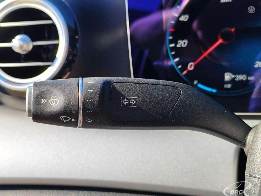 Черный Мерседес E 220 2020 в Клайпеда, объемом двигателя 1.95 л и пробегом 295 тыс. км за 22500 €, фото 27 на AUTOMOTO.COM.LV