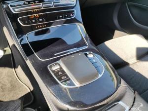 Черный Мерседес E 220 2020 в Клайпеда, объемом двигателя 1.95 л и пробегом 295 тыс. км за 22500 €, фото 30 на AUTOMOTO.COM.LV