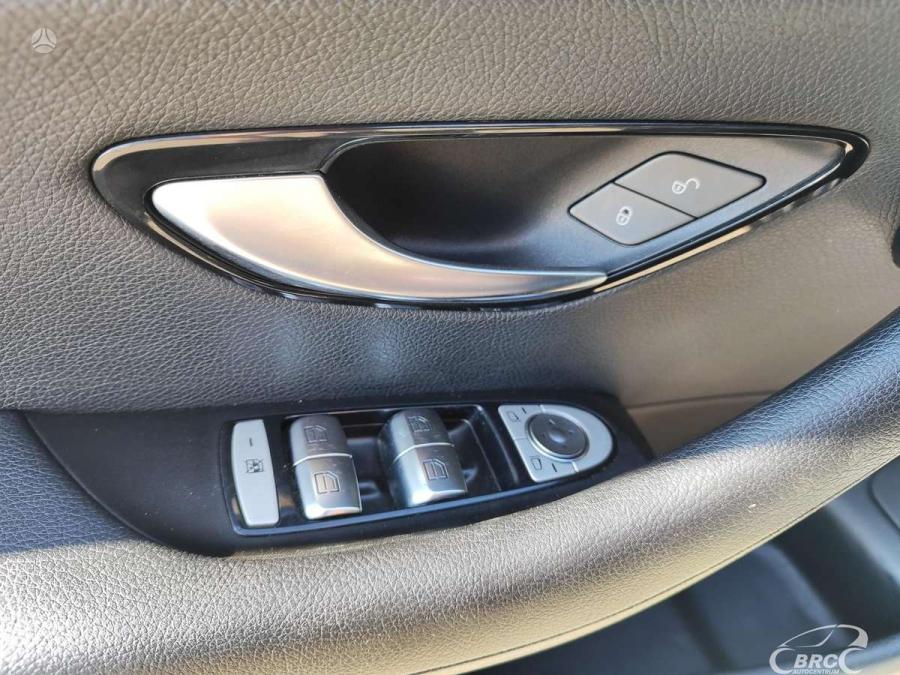Черный Мерседес E 220 2020 в Клайпеда, объемом двигателя 1.95 л и пробегом 295 тыс. км за 22500 €, фото 20 на AUTOMOTO.COM.LV