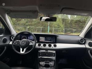 Черный Мерседес E 220 2020 в Вильнюс, объемом двигателя 1.95 л и пробегом 312 тыс. км за 13300 €, фото 9 на AUTOMOTO.COM.LV