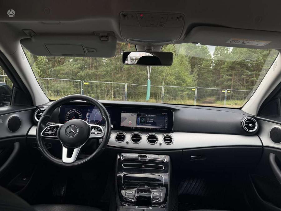 Черный Мерседес E 220 2020 в Вильнюс, объемом двигателя 1.95 л и пробегом 312 тыс. км за 13300 €, фото 9 на AUTOMOTO.COM.LV