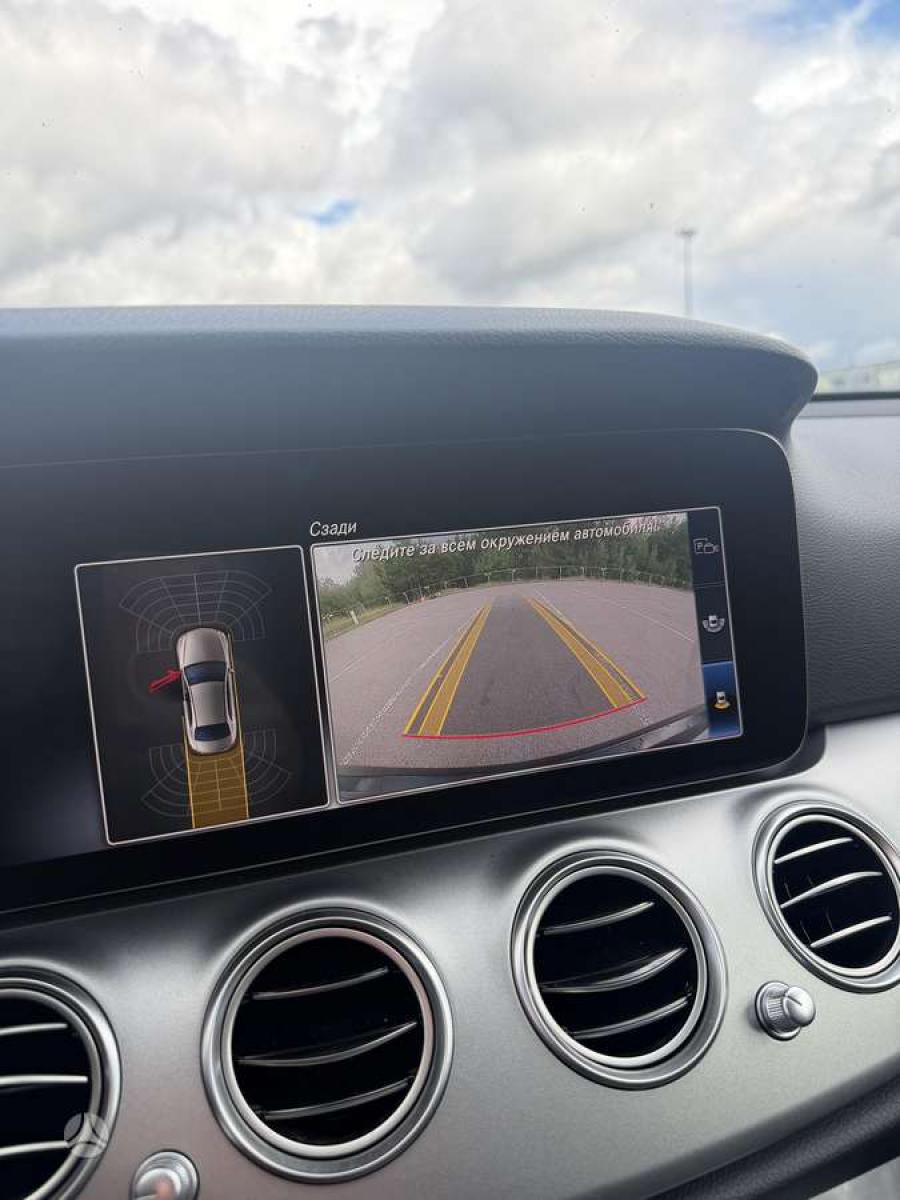 Черный Мерседес E 220 2020 в Вильнюс, объемом двигателя 1.95 л и пробегом 312 тыс. км за 13300 €, фото 15 на AUTOMOTO.COM.LV