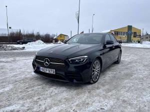 Черный Мерседес E 220 2021 в Таураге, объемом двигателя 1.95 л и пробегом 280 тыс. км за 25500 €, фото 2 на AUTOMOTO.COM.LV