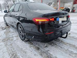 Black Mercedes-Benz E 220 2021 in Kaunas, with an engine capacity of 1.95 L and mileage of 269 thousand km for 22600 €, photo 18 on AUTOMOTO.COM.LV