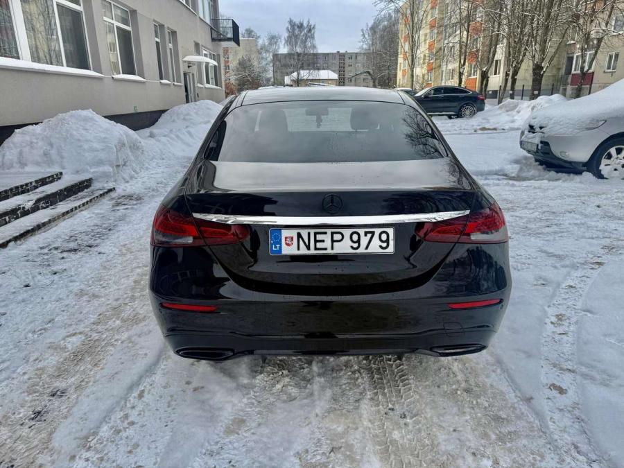 Melns Mercedes-Benz E 220 2021 Tauragė, ar dzinēja tilpumu 1.95 L un nobraukumu 280 tūkst. km par 23900 €, foto 10 vietnē AUTOMOTO.COM.LV