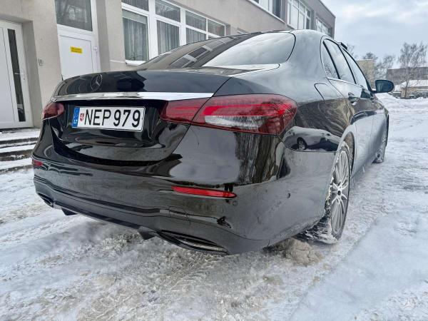 Черный Мерседес E 220 2021 в Таураге, объемом двигателя 1.95 л и пробегом 280 тыс. км за 23900 €, фото 11 на AUTOMOTO.COM.LV