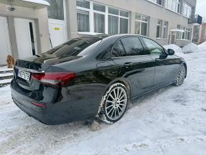 Melns Mercedes-Benz E 220 2021 Tauragė, ar dzinēja tilpumu 1.95 L un nobraukumu 280 tūkst. km par 23900 €, foto 12 vietnē AUTOMOTO.COM.LV