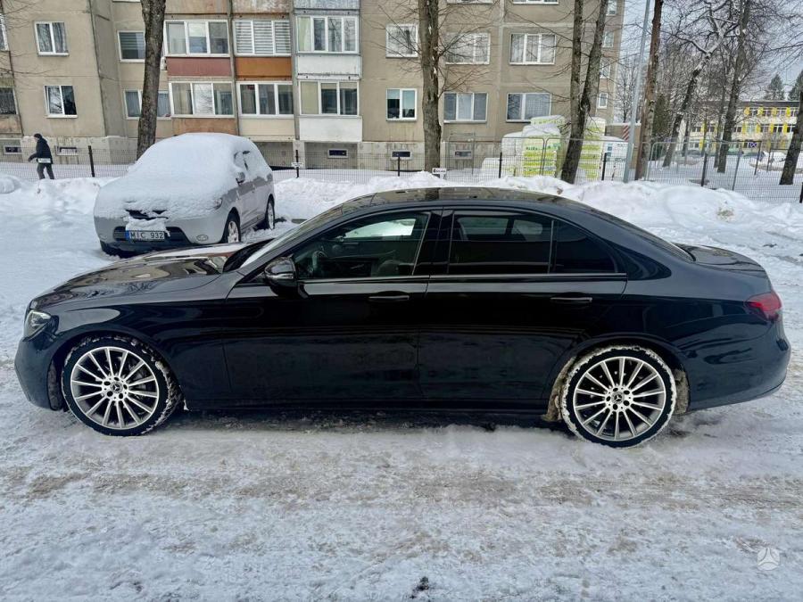 Melns Mercedes-Benz E 220 2021 Tauragė, ar dzinēja tilpumu 1.95 L un nobraukumu 280 tūkst. km par 23900 €, foto 14 vietnē AUTOMOTO.COM.LV
