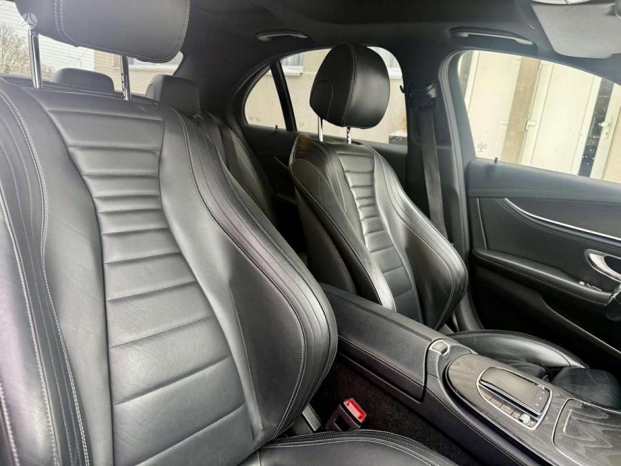 Melns Mercedes-Benz E 220 2021 Tauragė, ar dzinēja tilpumu 1.95 L un nobraukumu 280 tūkst. km par 23900 €, foto 20 vietnē AUTOMOTO.COM.LV