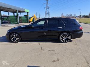 Melns Mercedes-Benz E 220 2021 Kauņa, ar dzinēja tilpumu 2.00 L un nobraukumu 298 tūkst. km par 19999 €, foto 18 vietnē AUTOMOTO.COM.LV