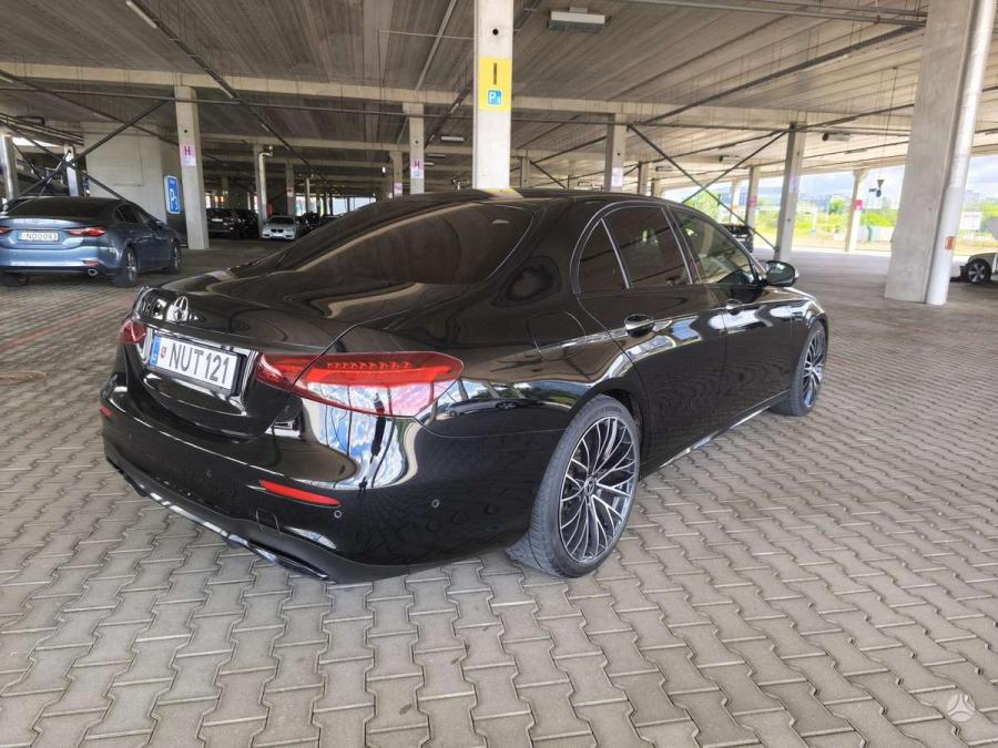 Черный Мерседес E 220 2021 в Вильнюс, объемом двигателя 1.95 л и пробегом 205 тыс. км за 26800 €, фото 9 на AUTOMOTO.COM.LV