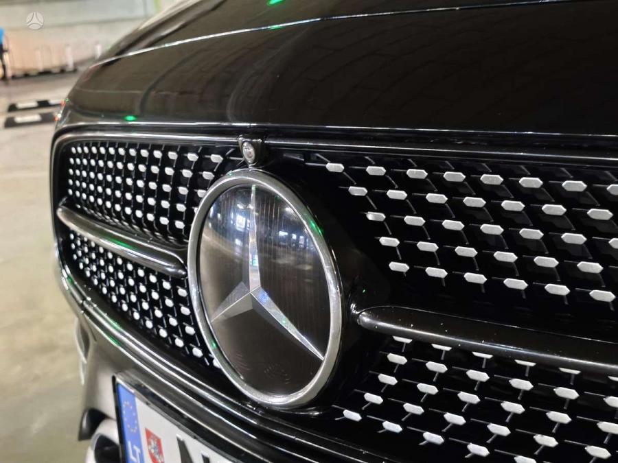 Черный Мерседес E 220 2021 в Вильнюс, объемом двигателя 1.95 л и пробегом 205 тыс. км за 26800 €, фото 11 на AUTOMOTO.COM.LV