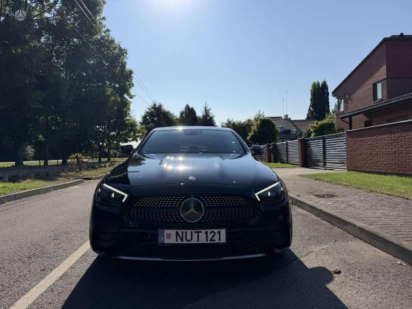 Melns Mercedes-Benz E 220 2021 Kauņa, ar dzinēja tilpumu 1.95 L un nobraukumu 207 tūkst. km par 30000 €, foto 3 vietnē AUTOMOTO.COM.LV