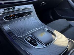 Melns Mercedes-Benz E 220 2021 Kauņa, ar dzinēja tilpumu 1.95 L un nobraukumu 207 tūkst. km par 30000 €, foto 18 vietnē AUTOMOTO.COM.LV