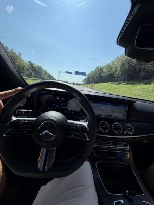 Melns Mercedes-Benz E 220 2021 Kauņa, ar dzinēja tilpumu 1.95 L un nobraukumu 207 tūkst. km par 30000 €, foto 20 vietnē AUTOMOTO.COM.LV