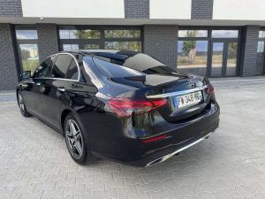 Черный Мерседес E 220 2021 в Каунас, объемом двигателя 2.00 л и пробегом 265 тыс. км за 22800 €, фото 3 на AUTOMOTO.COM.LV