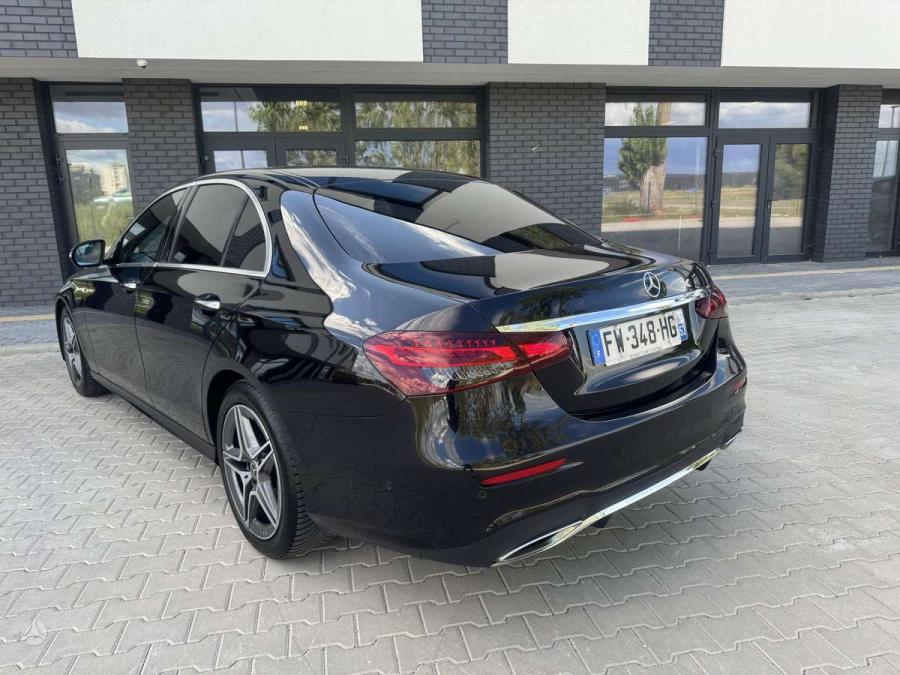 Черный Мерседес E 220 2021 в Каунас, объемом двигателя 2.00 л и пробегом 265 тыс. км за 22800 €, фото 3 на AUTOMOTO.COM.LV