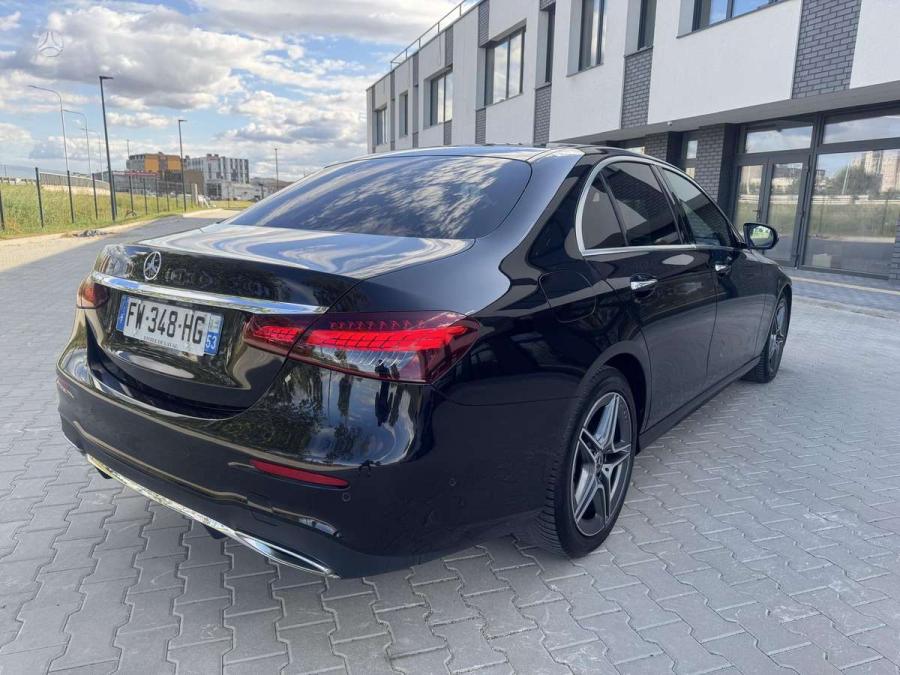 Черный Мерседес E 220 2021 в Каунас, объемом двигателя 2.00 л и пробегом 265 тыс. км за 22800 €, фото 5 на AUTOMOTO.COM.LV