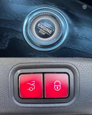 Черный Мерседес E 220 2021 в Каунас, объемом двигателя 2.00 л и пробегом 265 тыс. км за 22800 €, фото 38 на AUTOMOTO.COM.LV