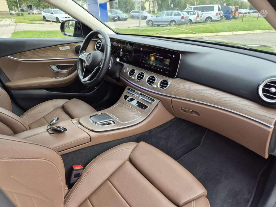 Черный Мерседес E 220 2021 в Паневежис, объемом двигателя 1.95 л и пробегом 380 тыс. км за 20100 €, фото 13 на AUTOMOTO.COM.LV