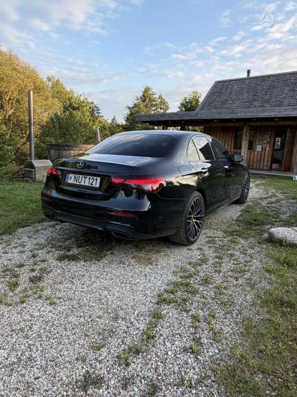 Черный Мерседес E 220 2021 в Кедайняй, объемом двигателя 2.00 л и пробегом 200 тыс. км за 28000 €, фото 7 на AUTOMOTO.COM.LV