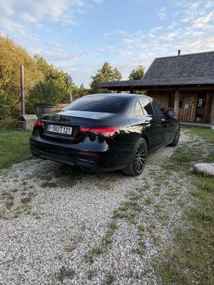Черный Мерседес E 220 2021 в Кедайняй, объемом двигателя 2.00 л и пробегом 200 тыс. км за 28000 €, фото 7 на AUTOMOTO.COM.LV