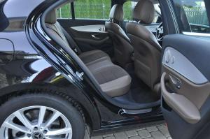 Черный Мерседес E 220 2021 в Вильнюс, объемом двигателя 1.95 л и пробегом 150 тыс. км за 28500 €, фото 9 на AUTOMOTO.COM.LV